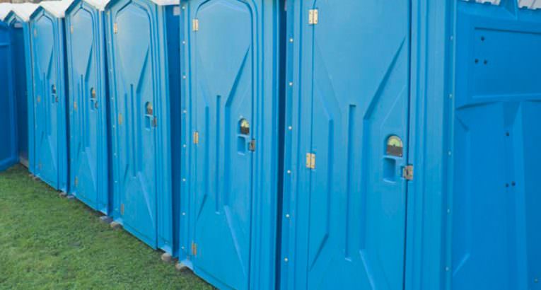 Golfer Badly Injured In Bizarre Porta-Potty Accident - SwingU Clubhouse Golfer Badly Injured In Bizarre Porta-Potty Accident - SwingU Clubhouse